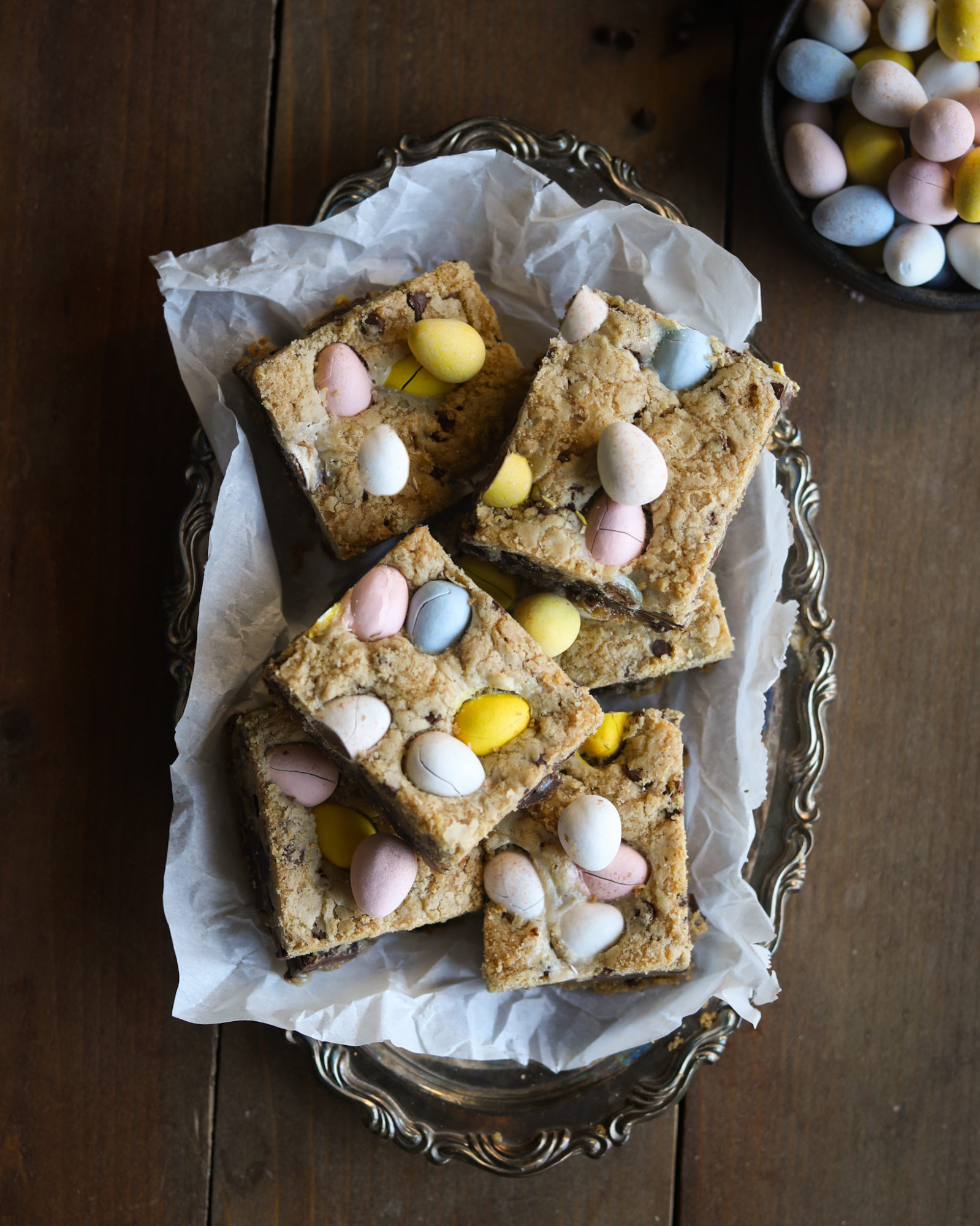 Easter Chocolate Chip Cookie Bars – Peaches 2 Peaches